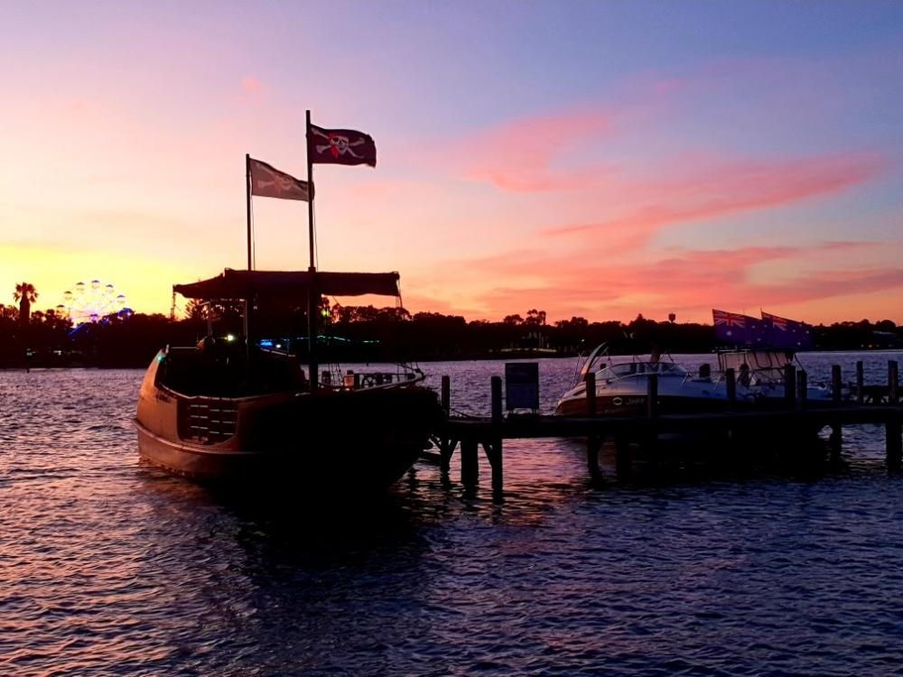 Sundowner cruise | The Pirate Ship